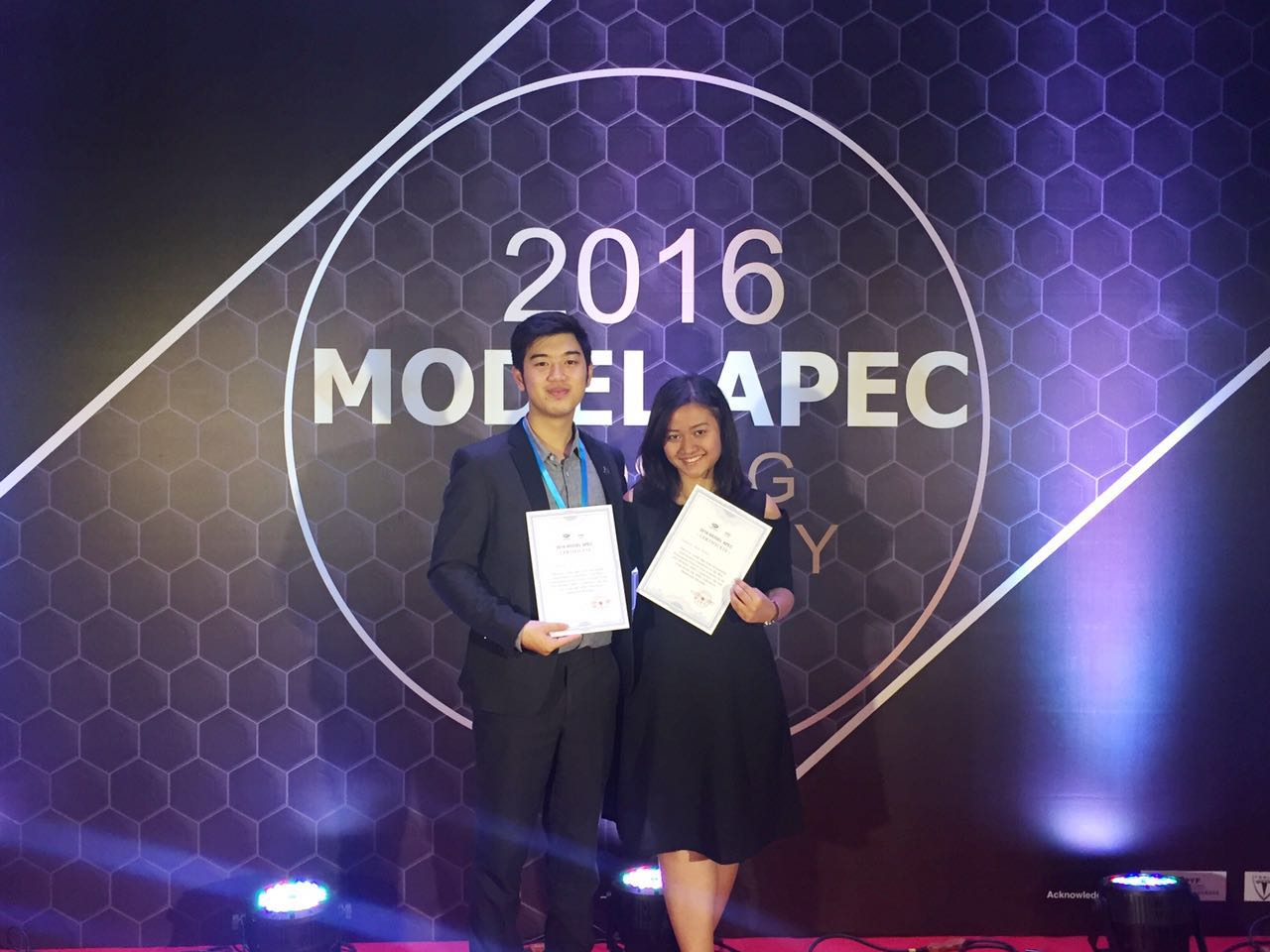 Indonesia Meraih “The Best Presentation Award” dalam Model APEC 2016 di Beijing, China ...