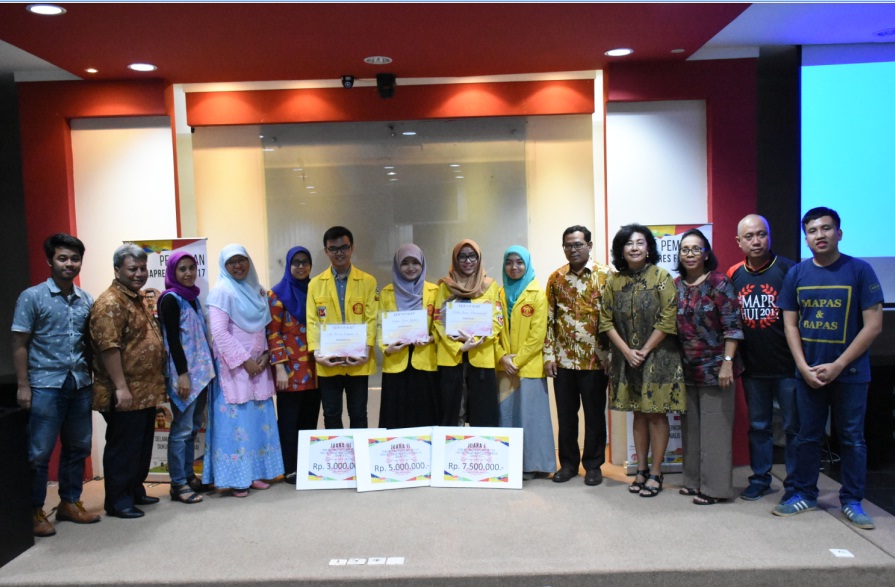 Dinda Imani Raih Juara Pertama MAPRES FHUI 2017 - Fakultas Hukum Universitas Indonesia