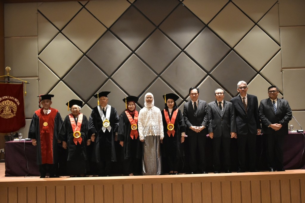Promosi Doktor Yuli Indrawati - Fakultas Hukum Universitas Indonesia