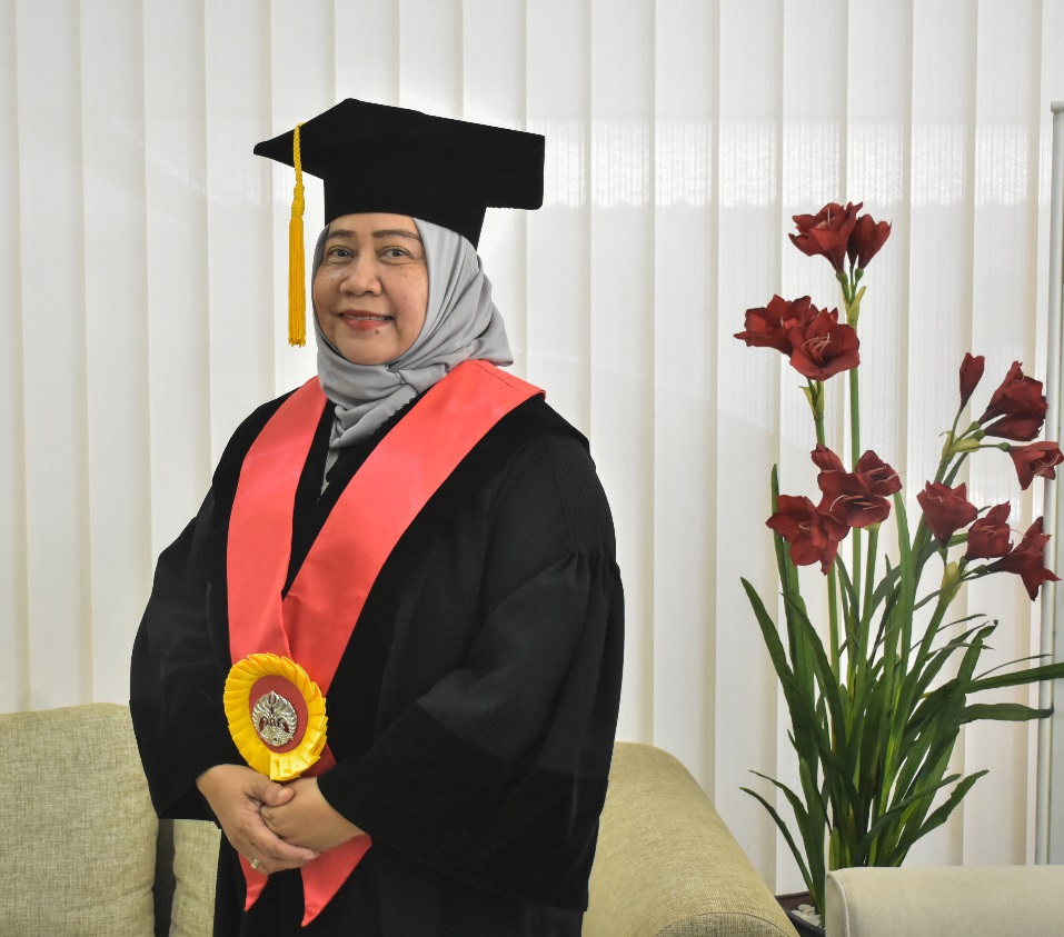 Tri Hayati - Fakultas Hukum Universitas Indonesia