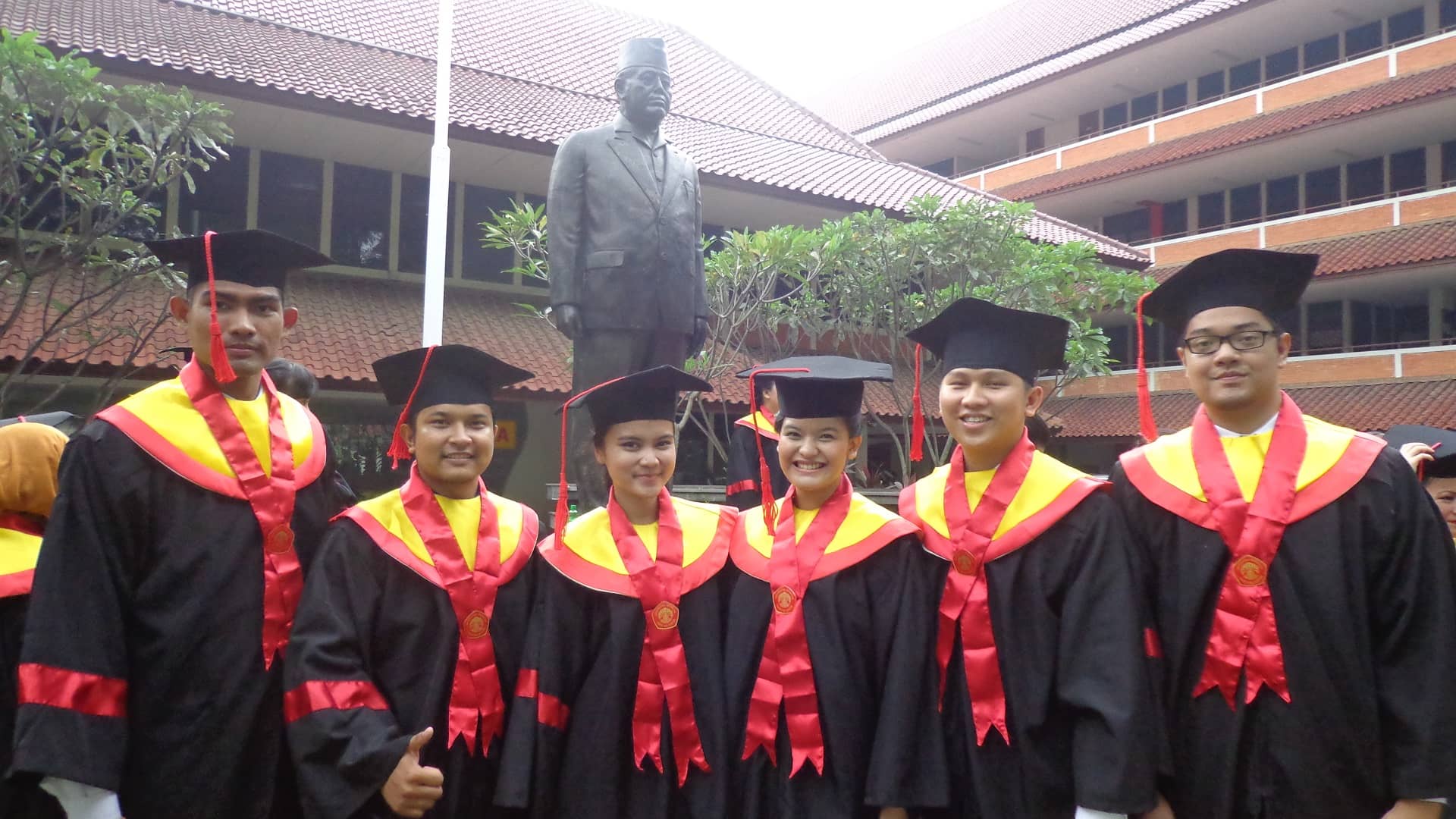 Persyaratan Masuk Program Doktor FHUI Tahun 2022 - Fakultas Hukum ...