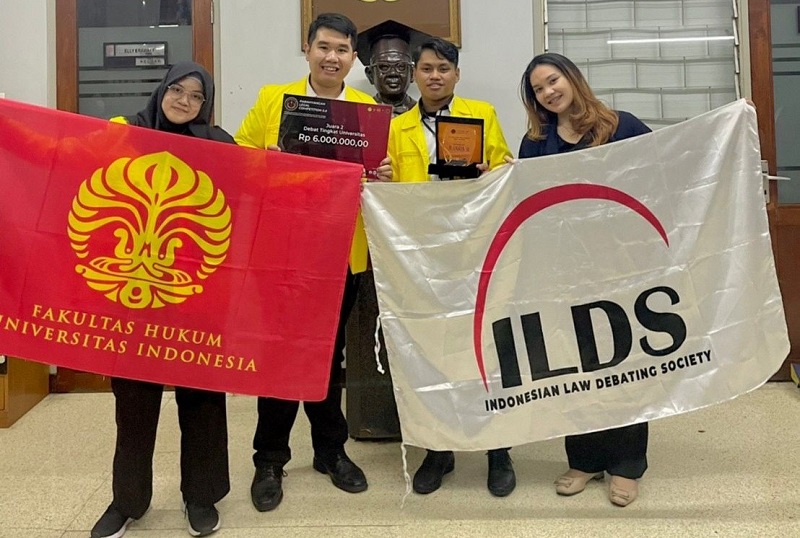 Mahasiswa FHUI Kembali Raih Juara 2 Lomba Debat di Universitas Katolik ...