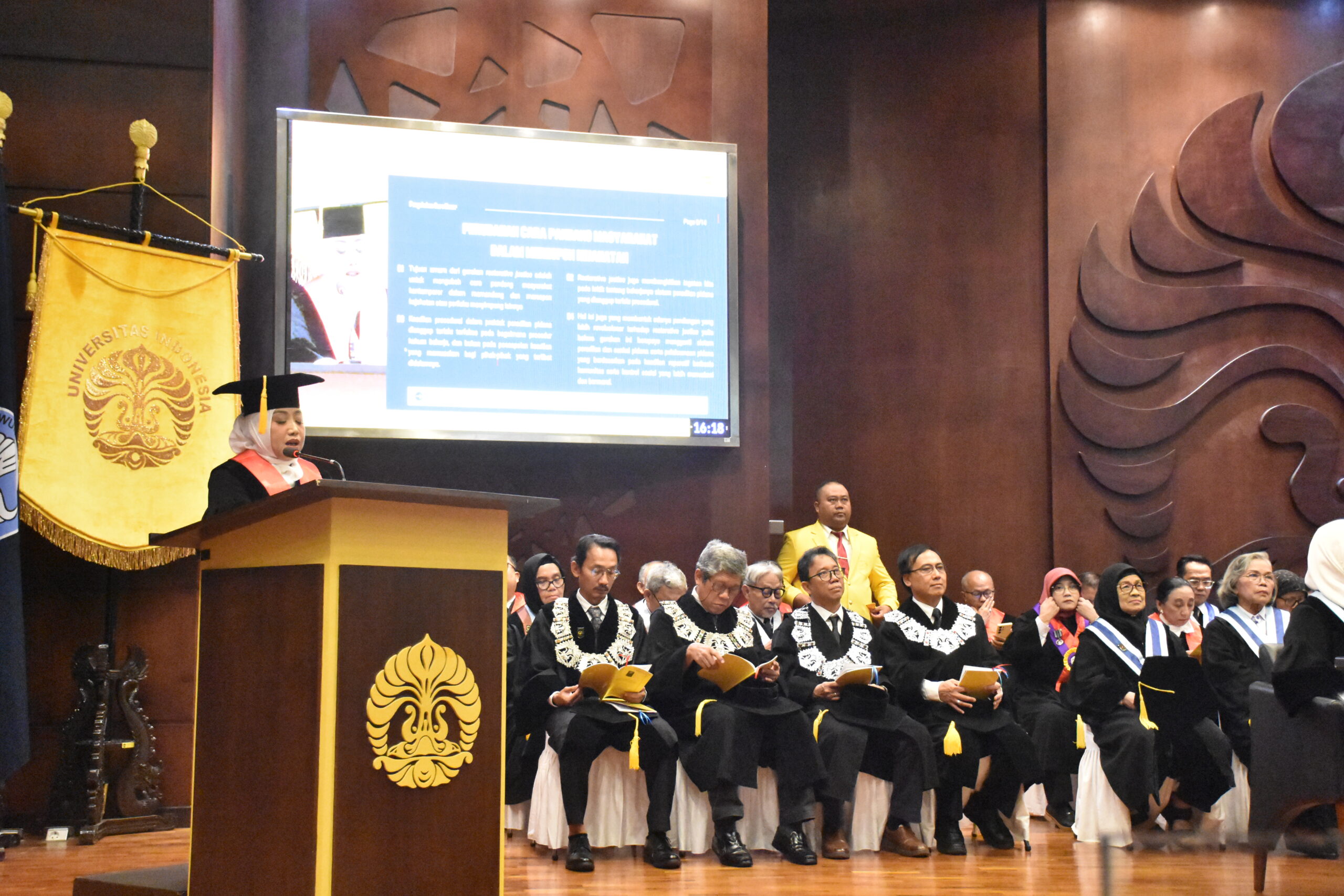 Pengukuhan Guru Besar Tetap Fakultas Hukum Universitas Indonesia Prof. Dr. Eva Acjani Zulfa, S.H ...